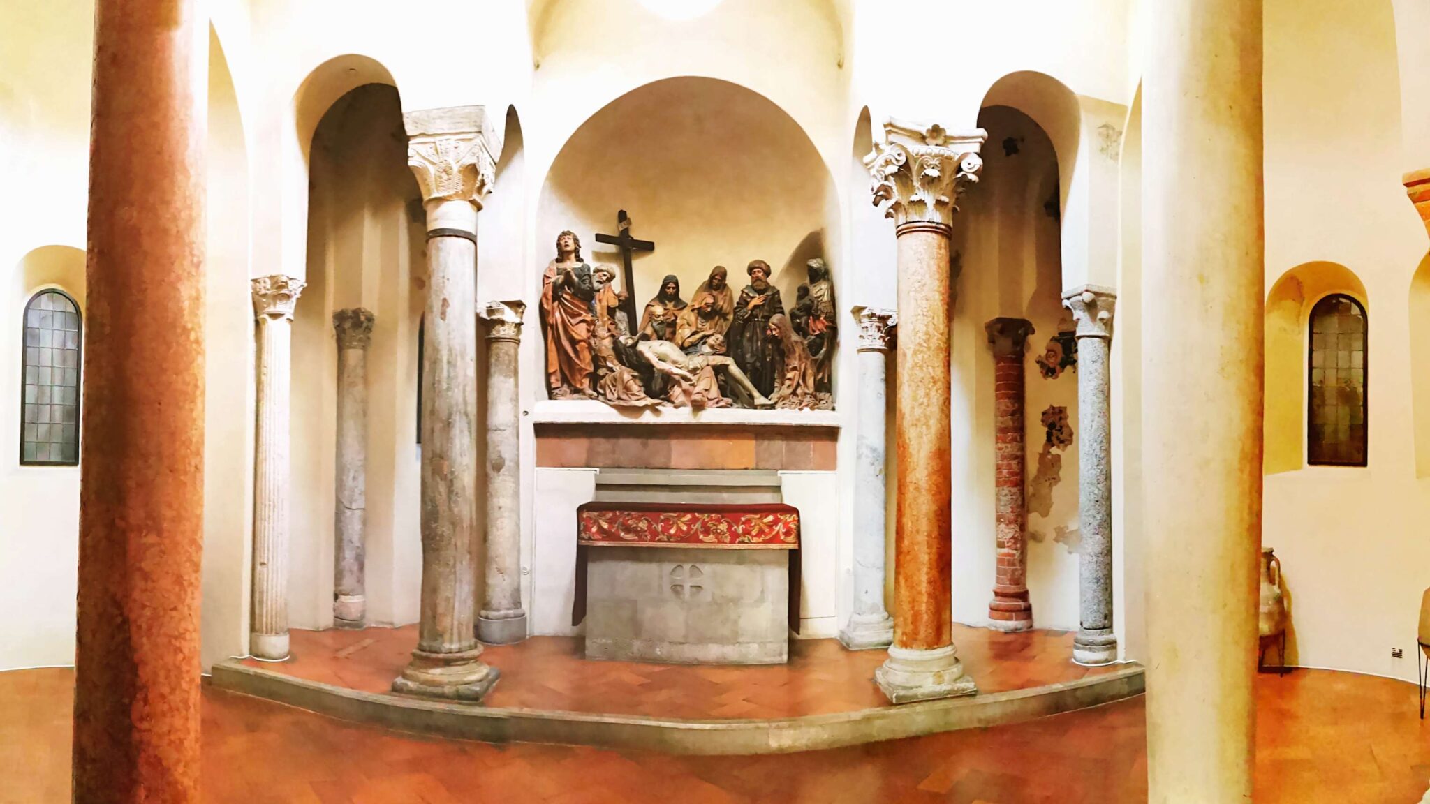 Los secretos de la iglesia de San Sátiro de Milán, un milagro ...